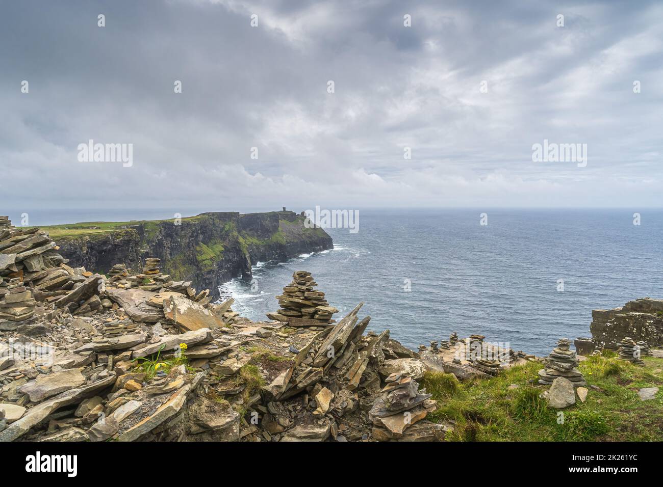Balancing rock trail hi-res stock photography and images - Alamy