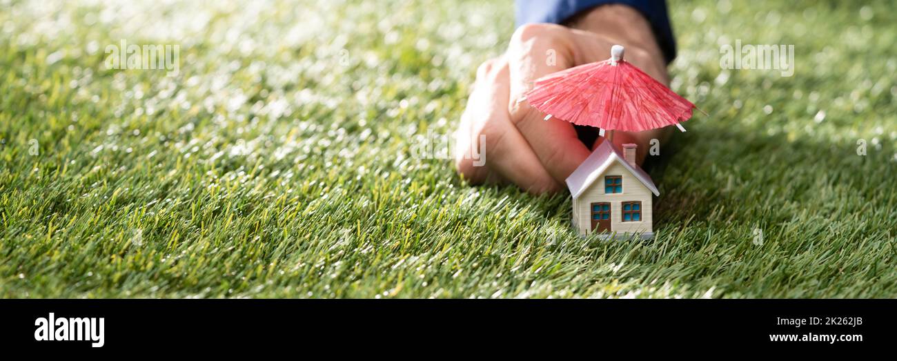 Insured house man hi-res stock photography and images - Alamy