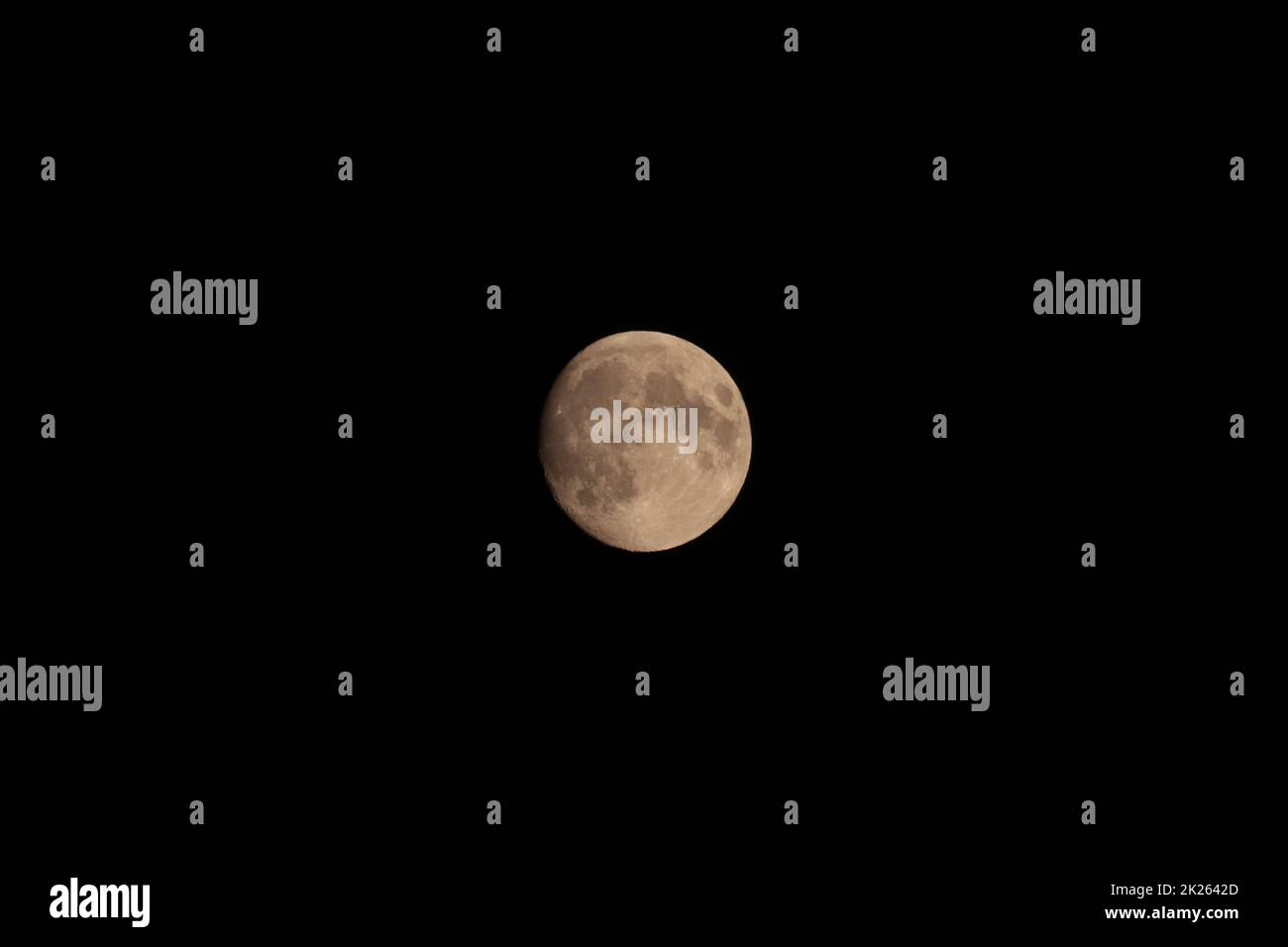 A Full moon over Nebraska in June 2021 Stock Photo - Alamy