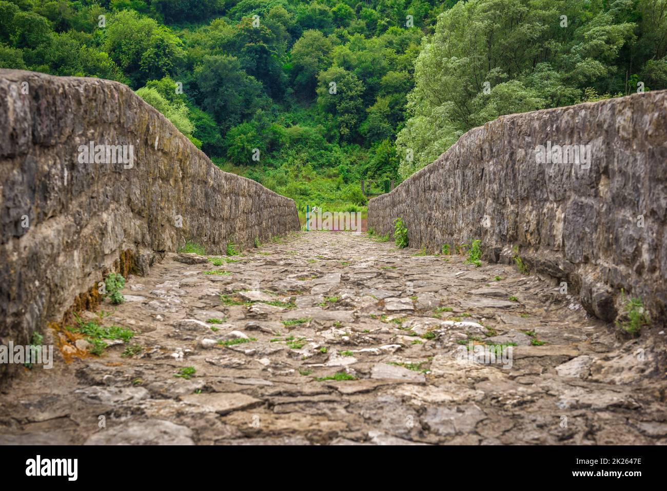 Old stone bridge Stock Photo - Alamy