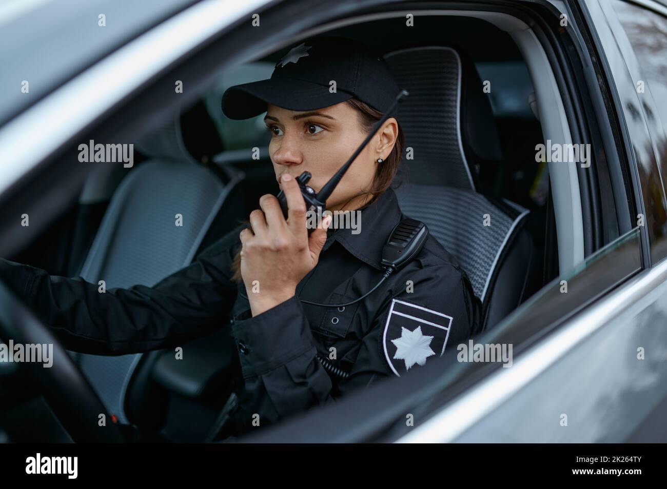 Officer using hi-res stock photography and images - Alamy
