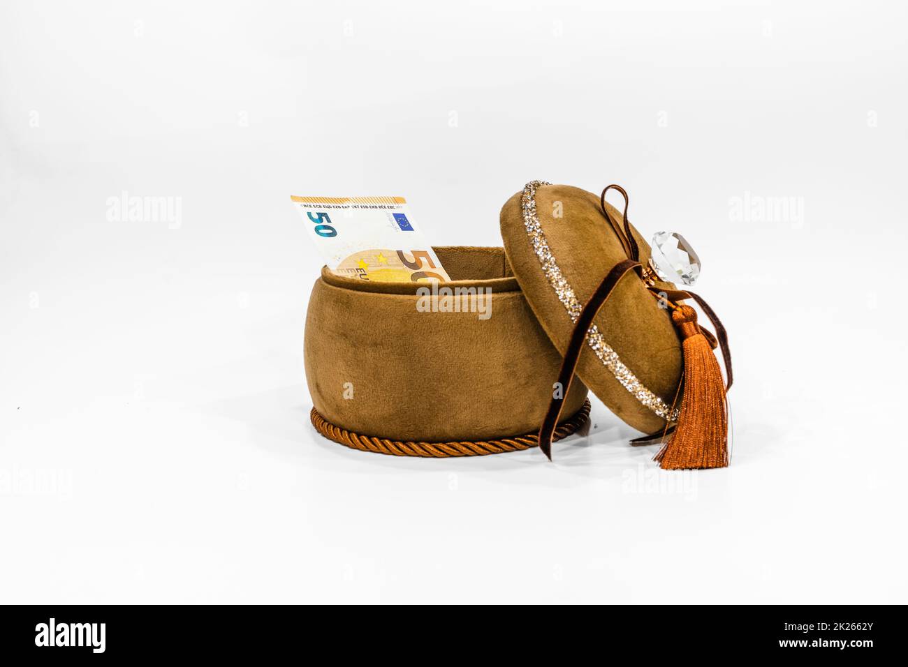 Box 50 hi-res stock photography and images - Alamy