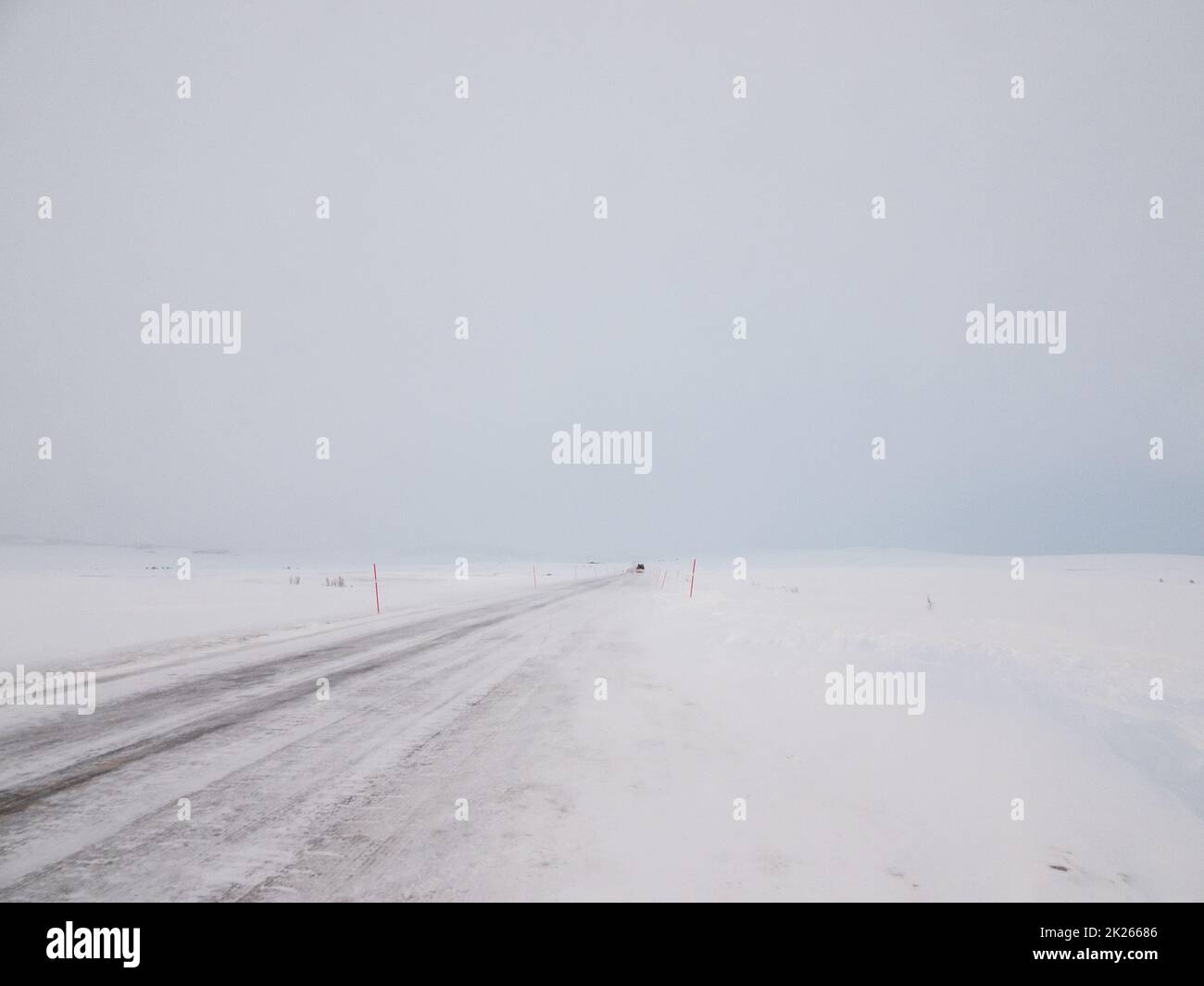 Norway e6 road hi-res stock photography and images - Alamy
