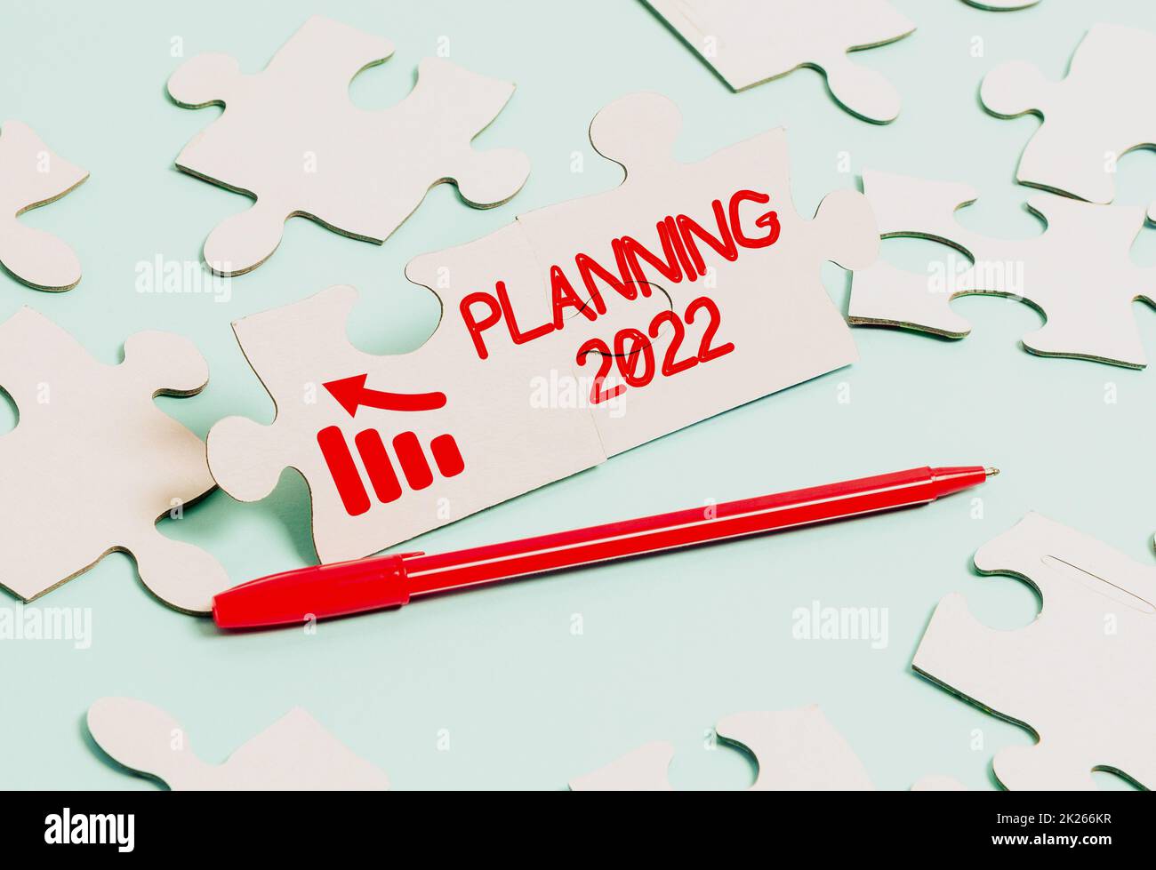 Text showing inspiration Planning 2022. Word for Begin with end in the ...