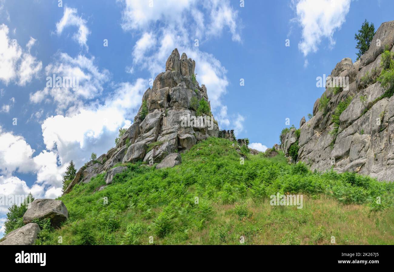 The rock complex of Tustan in Ukraine Stock Photo - Alamy