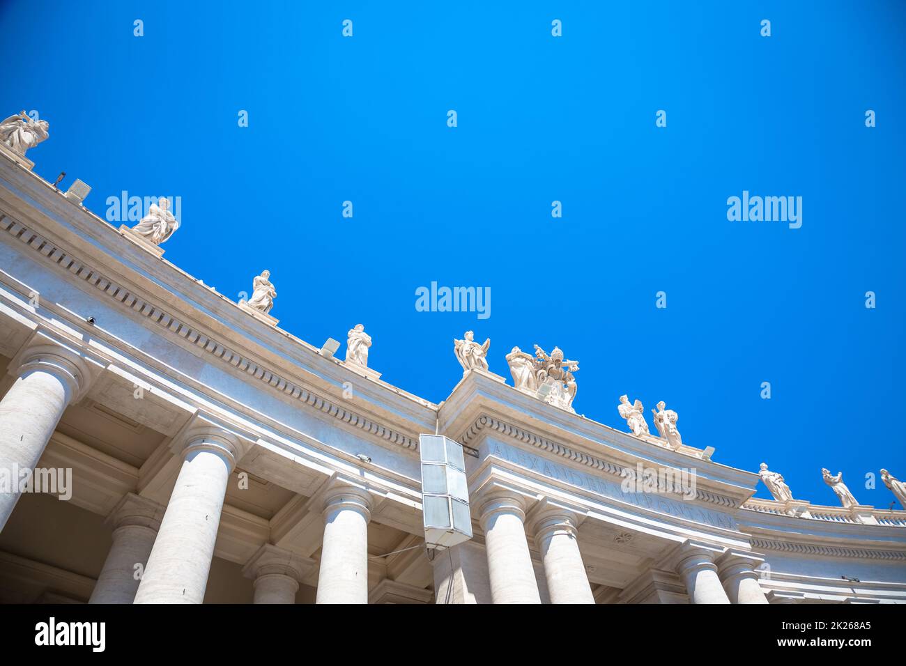 Bernini columns hi-res stock photography and images - Alamy