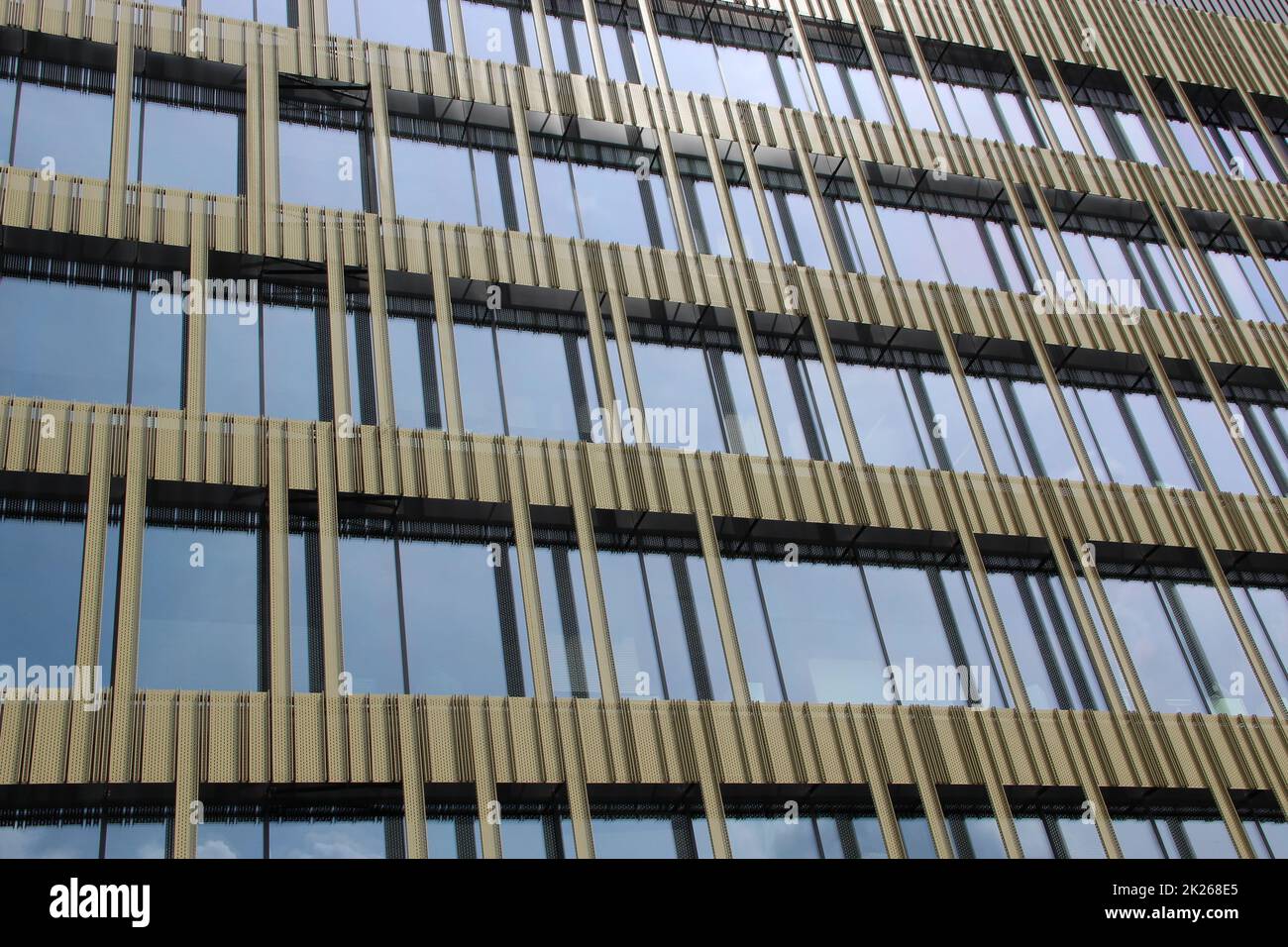 Building with mirrored walls. Facade of building made of mirror ...