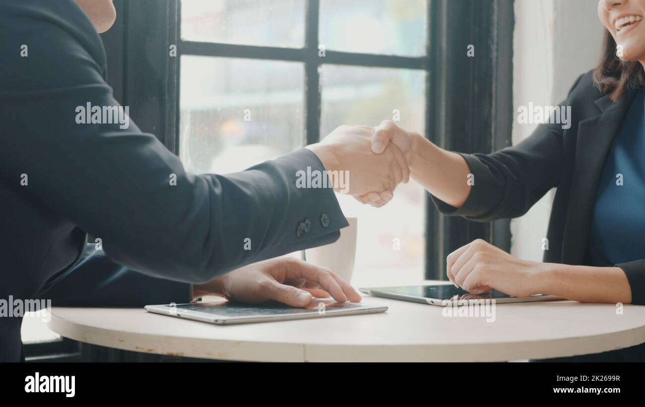Computer handshake woman hi-res stock photography and images - Alamy