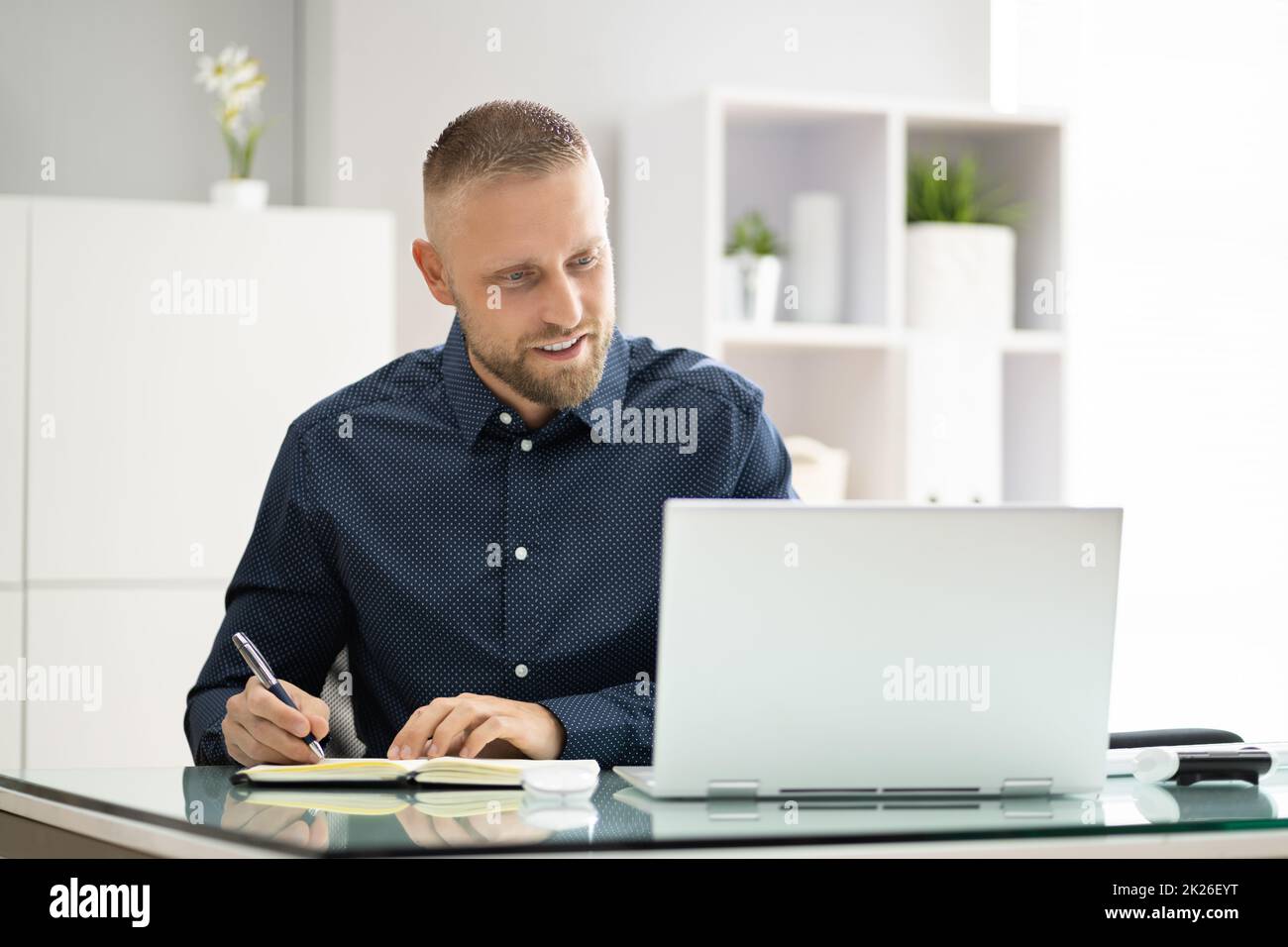 Hr training program hi-res stock photography and images - Alamy