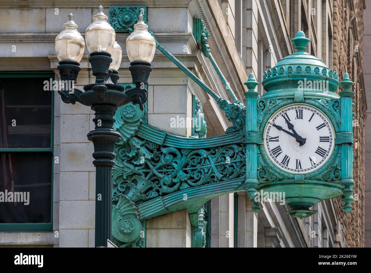 Old public clock outside Macy's store, Chicago, Illinois, USA Stock ...
