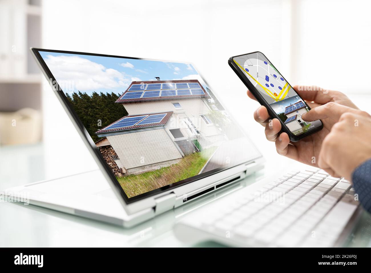 Real estate listing computer screen hi-res stock photography and images ...