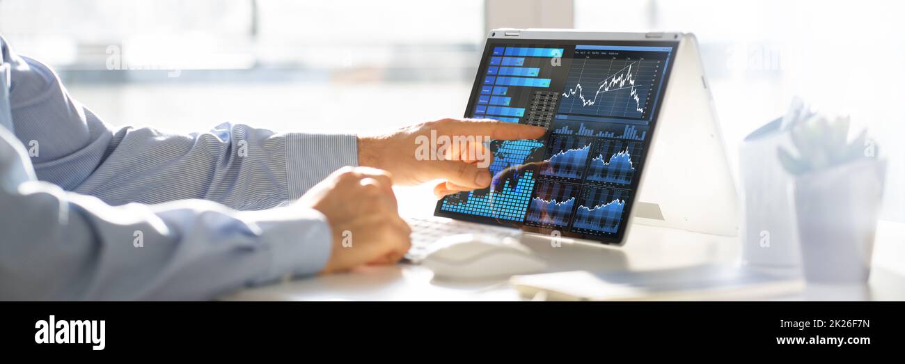 Data Analyst Using Data Analytics KPI Stock Photo - Alamy
