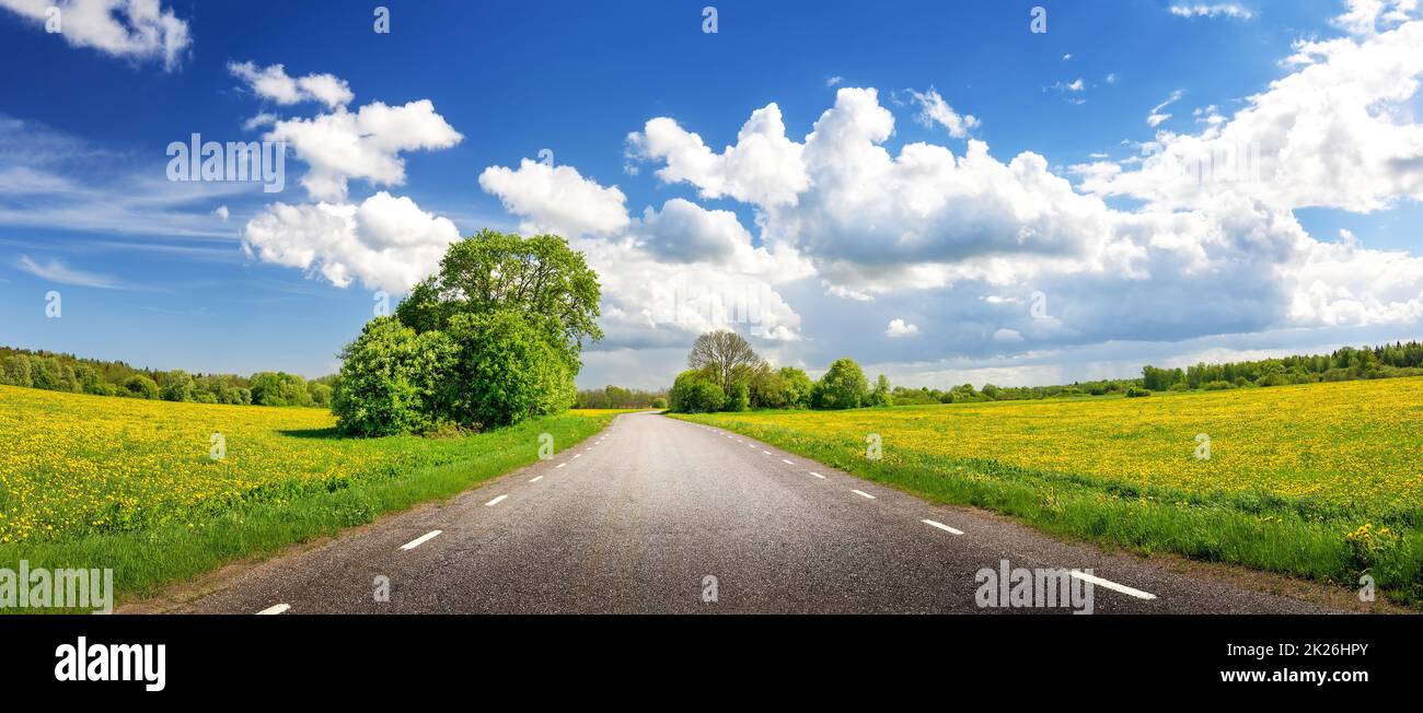 Beautiful field view hi-res stock photography and images - Alamy