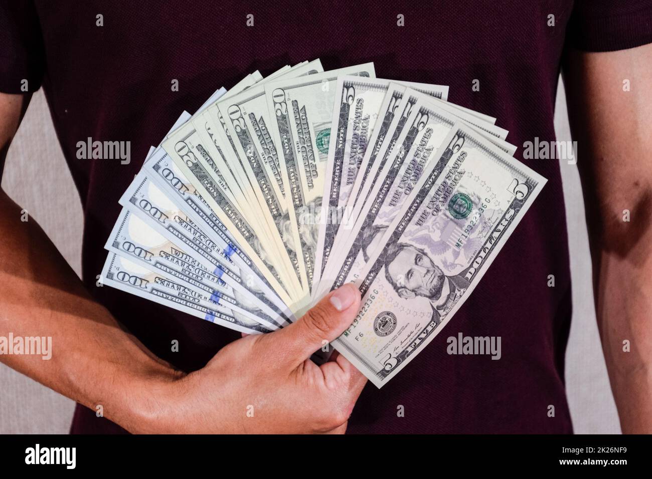 100 dollar bill fan hi-res stock photography and images - Alamy