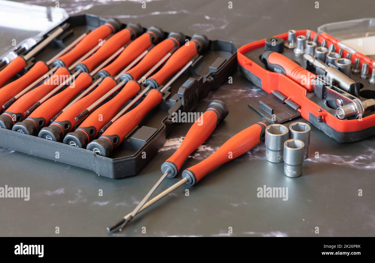 Repair repairing repairs hi-res stock photography and images - Alamy