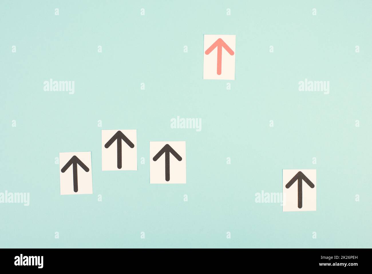 Many black arrows, one red is standing out, do different, be a winner ...