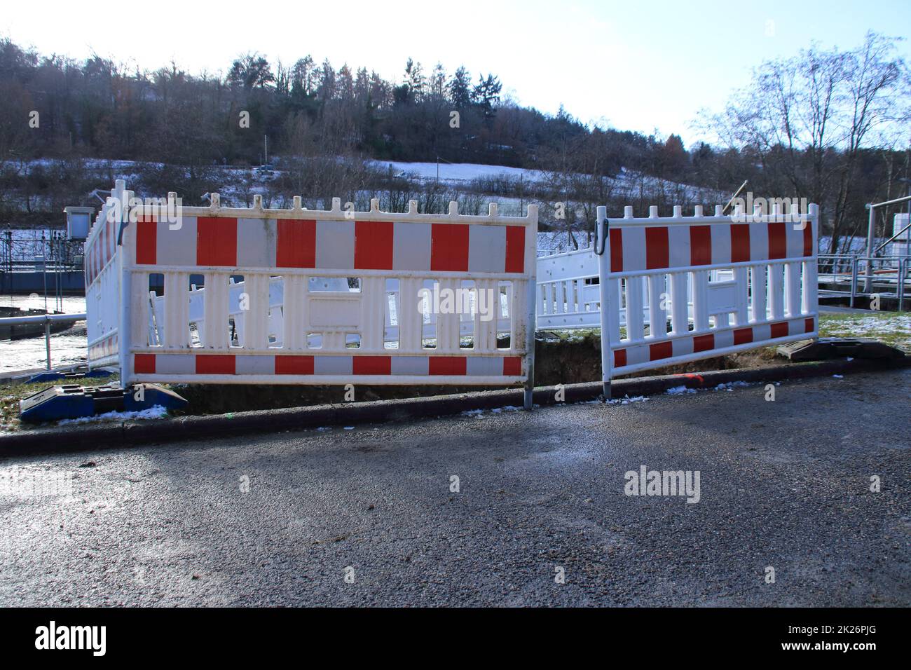 Gap in barrier hi-res stock photography and images - Alamy