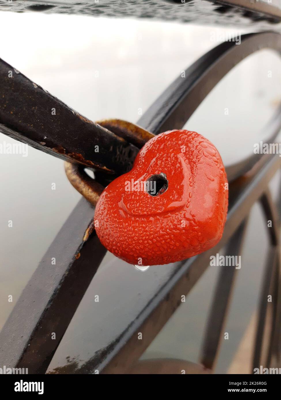 Heart shaped lock Stock Photo - Alamy