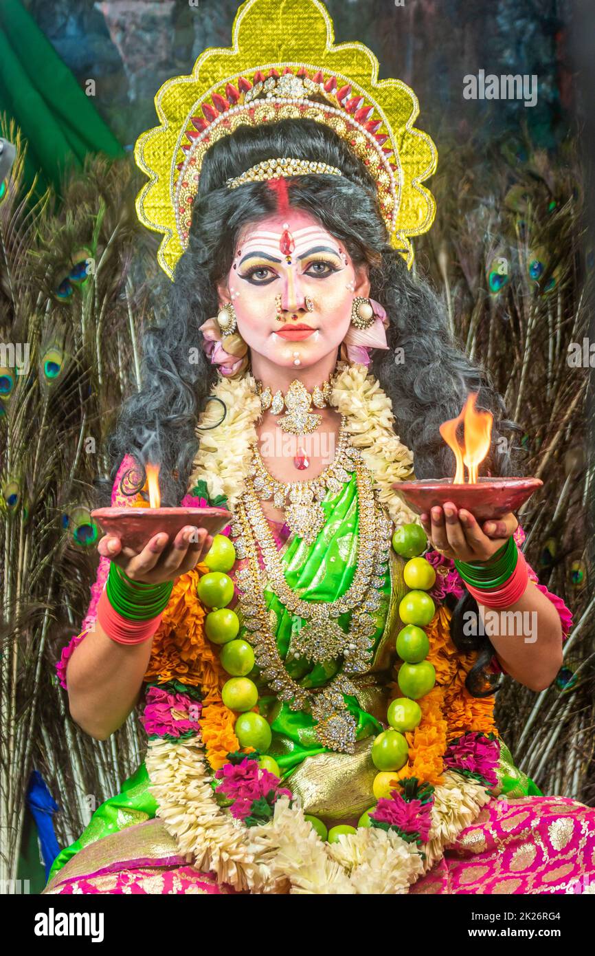 Agomoni concept photo shoot,Woman face with perfect makeup like goddess ...