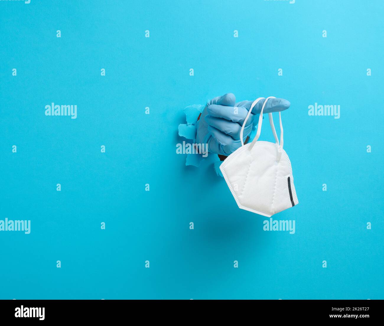 Torn paper face hi-res stock photography and images - Alamy