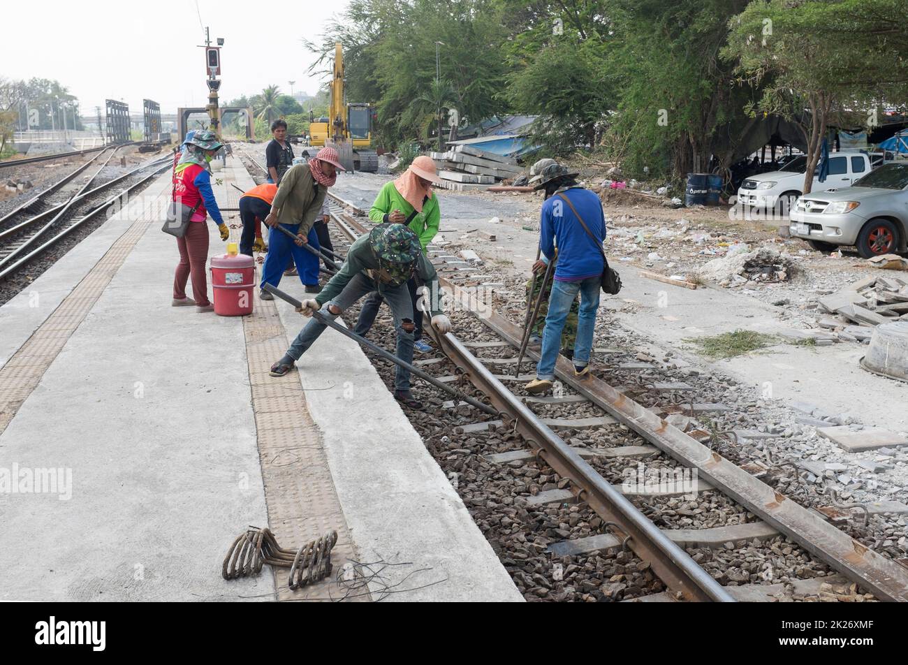 Construction work central station hi-res stock photography and images ...