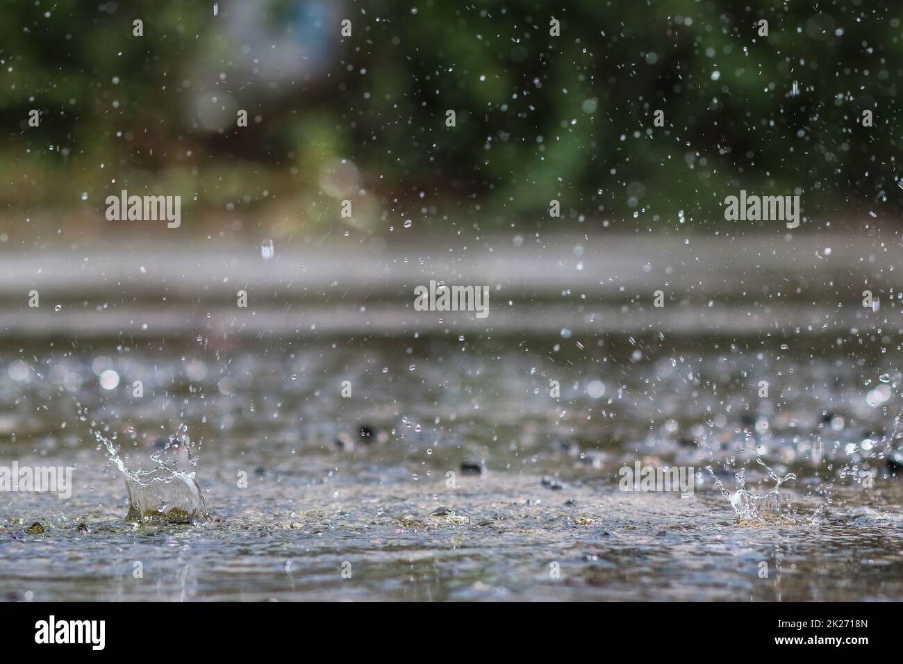 Incoming thunderstorms hi-res stock photography and images - Alamy