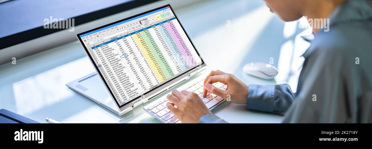 Analyst Employee Working With Spreadsheet Stock Photo - Alamy