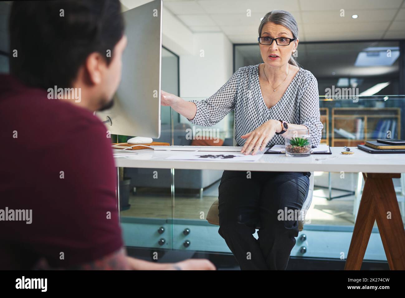 Person in therapy session hi-res stock photography and images - Alamy
