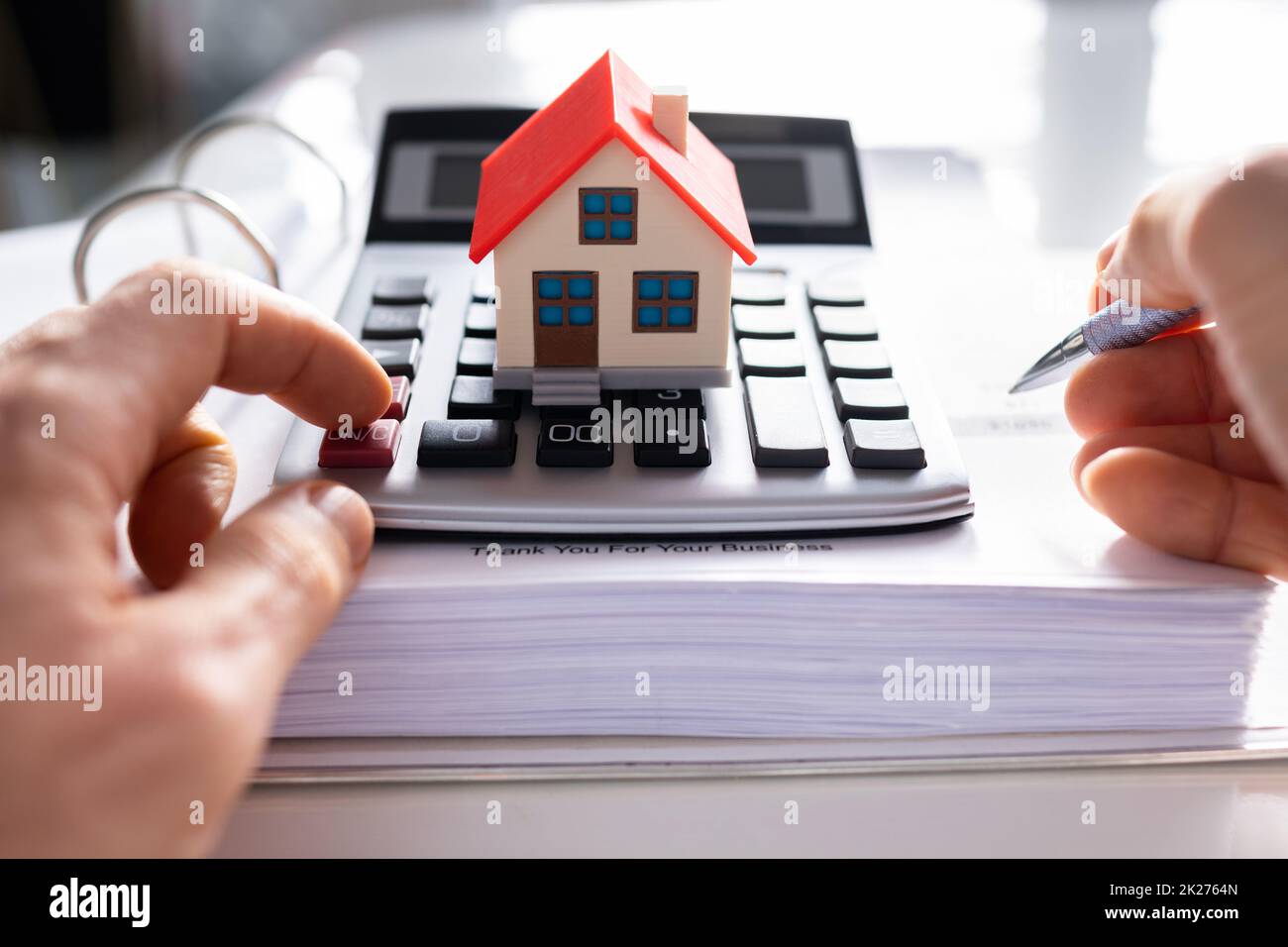 Real estate financial calculation hi-res stock photography and images ...