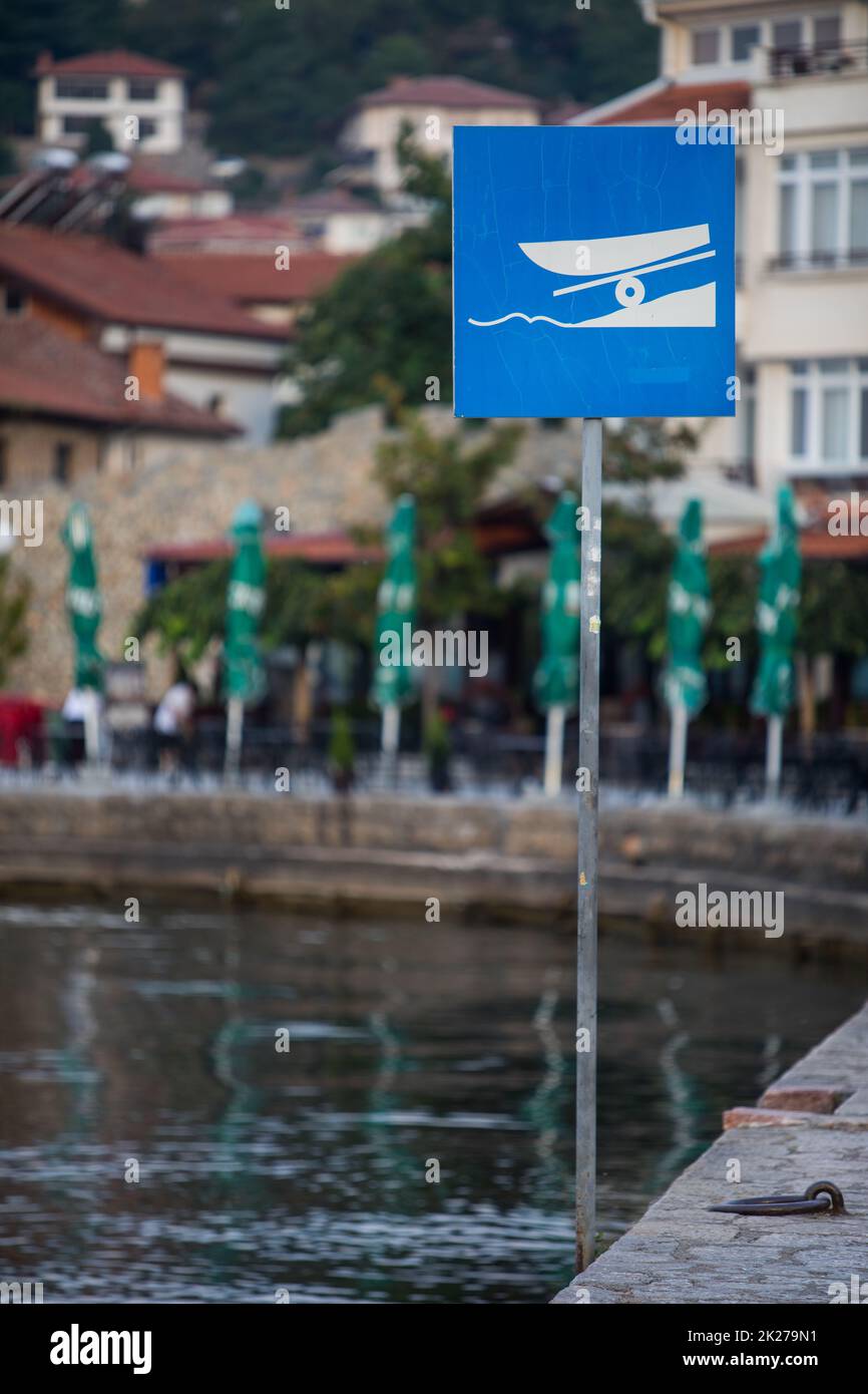 Boat ramp sign Stock Photo - Alamy