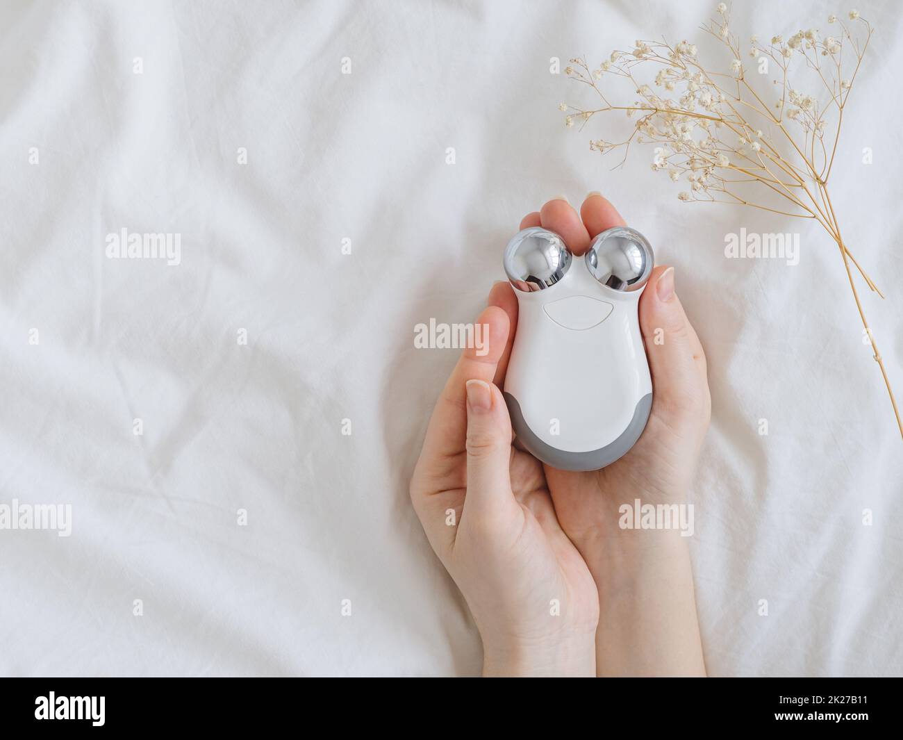 Face massager microcurrents home hi-res stock photography and images ...