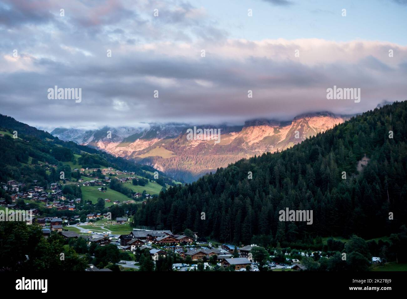 Aravis range hi-res stock photography and images - Alamy
