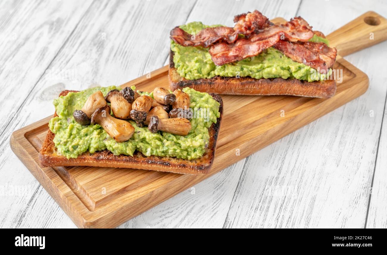 Toasts and salad hi-res stock photography and images - Alamy