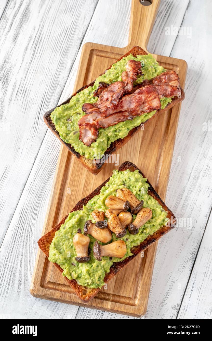 Toasts bacon sauce hi-res stock photography and images - Alamy