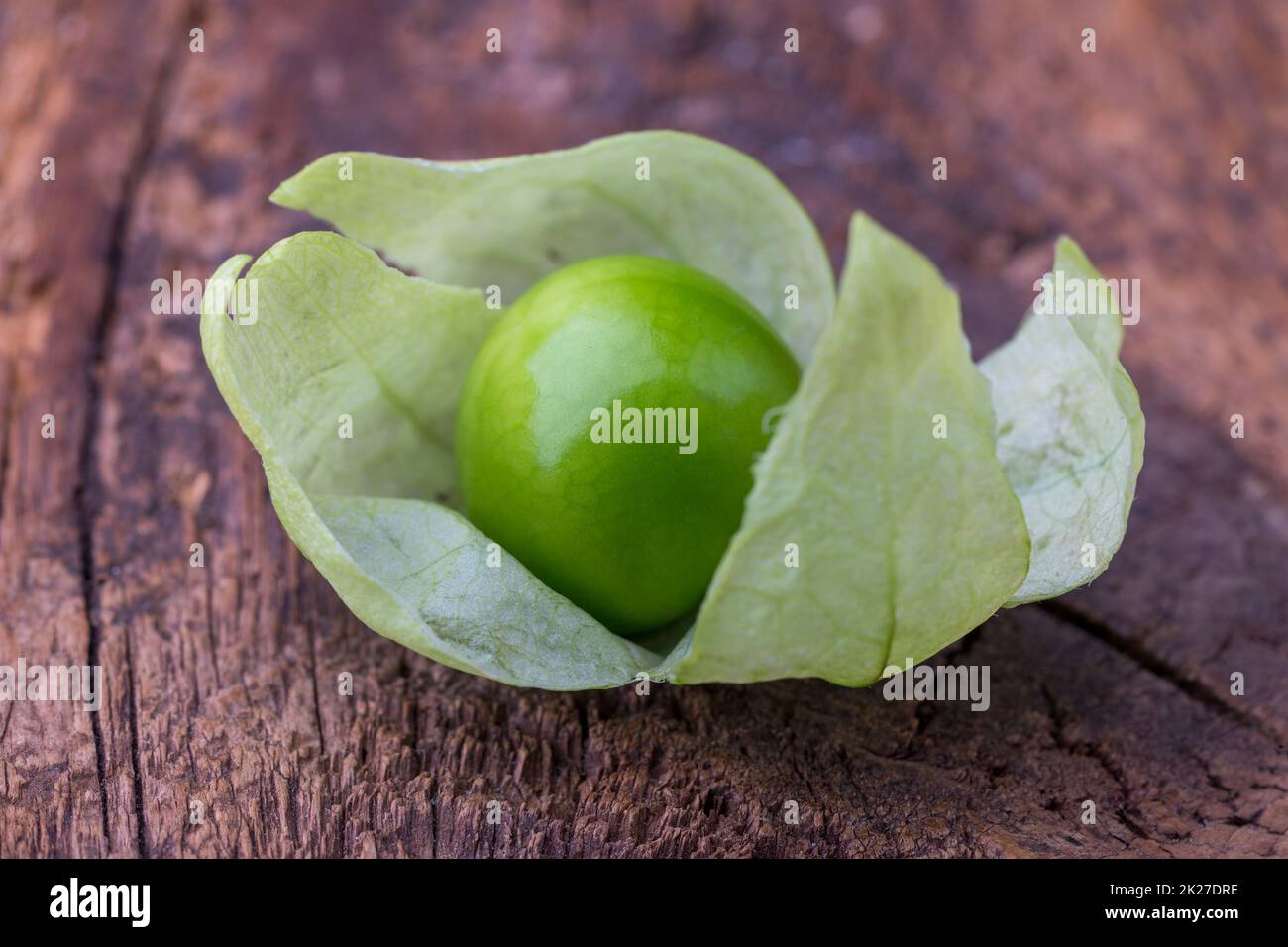 Tomatillo hi-res stock photography and images - Alamy