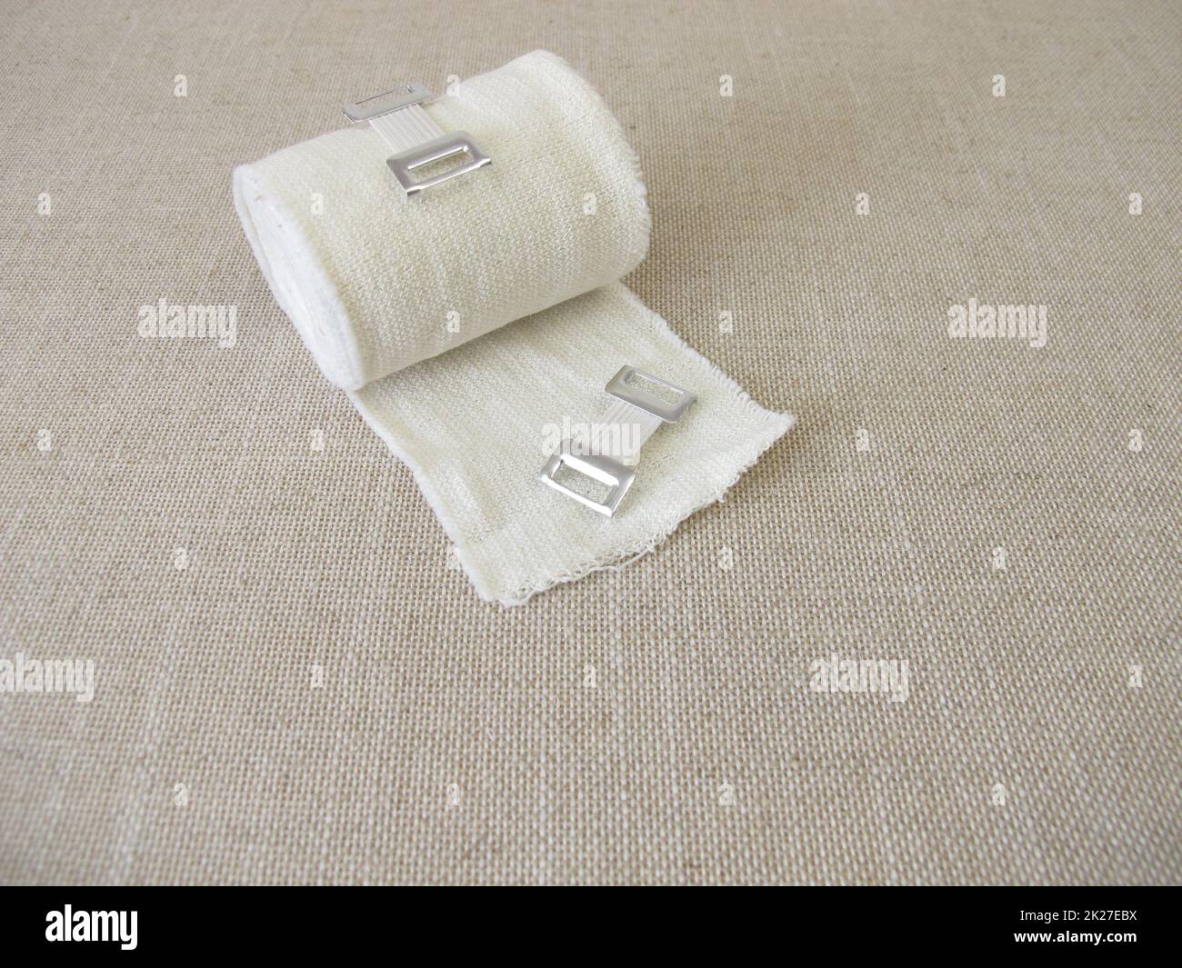 Fixation bandage hi-res stock photography and images - Alamy
