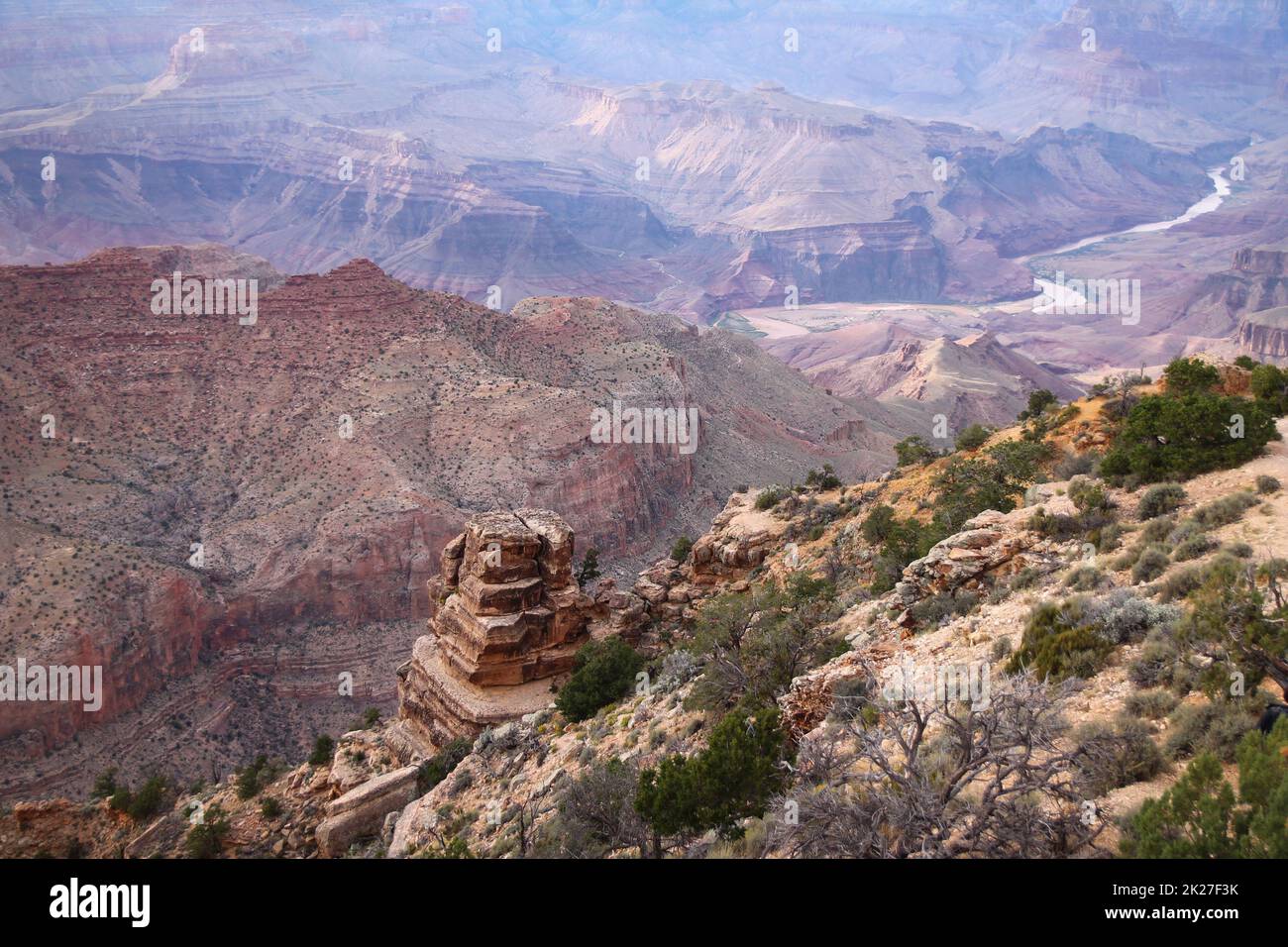 The shapes and shadows of the rocks in the Grand Canyon National Park ...
