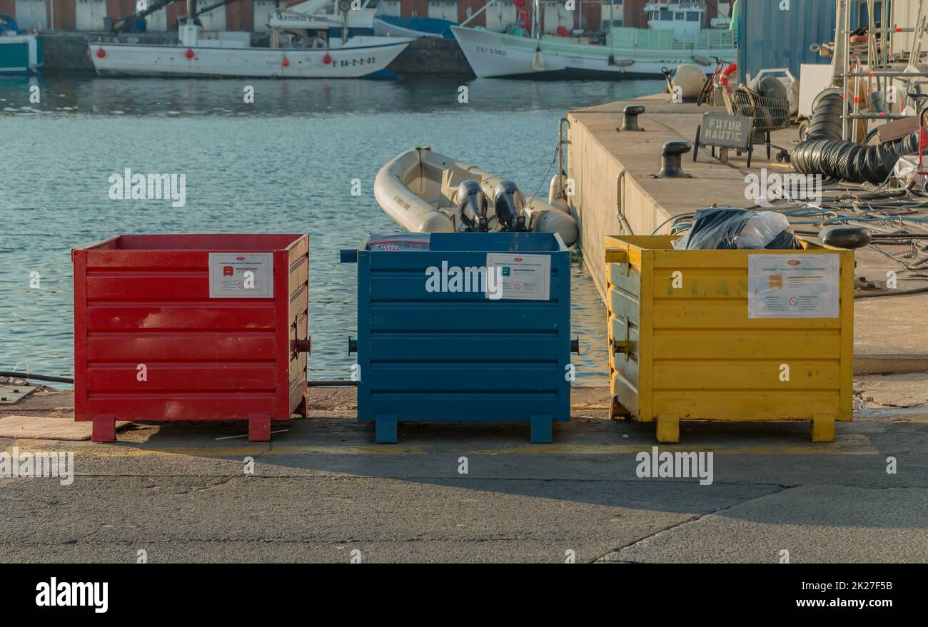 Recycling containers hi-res stock photography and images - Alamy