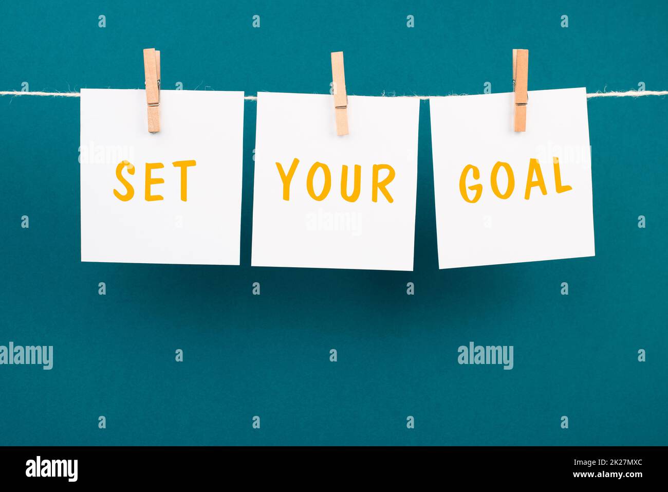 Positive lifestyle hi-res stock photography and images - Alamy