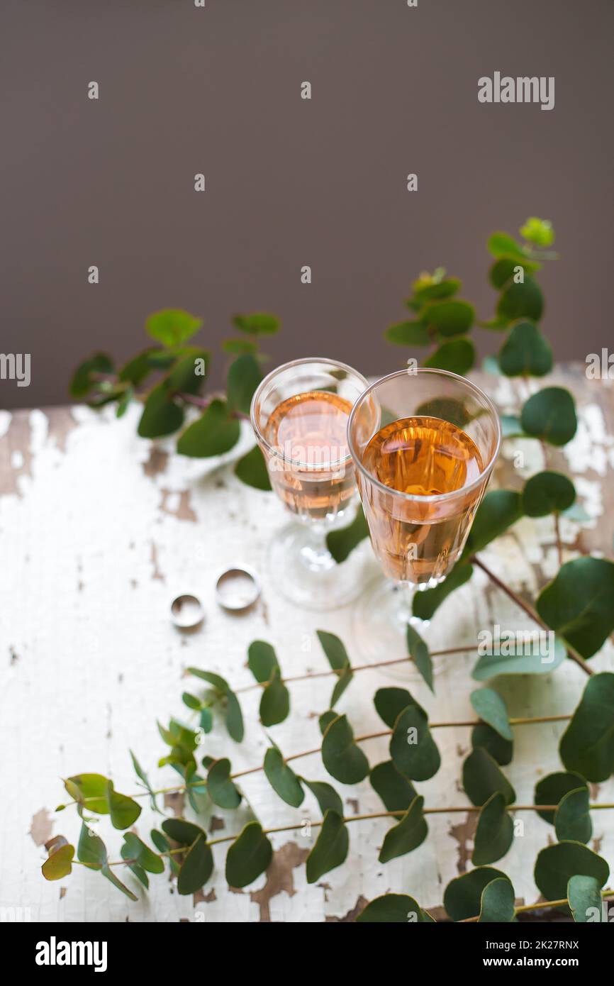 Glass rosé wine table hi-res stock photography and images - Alamy