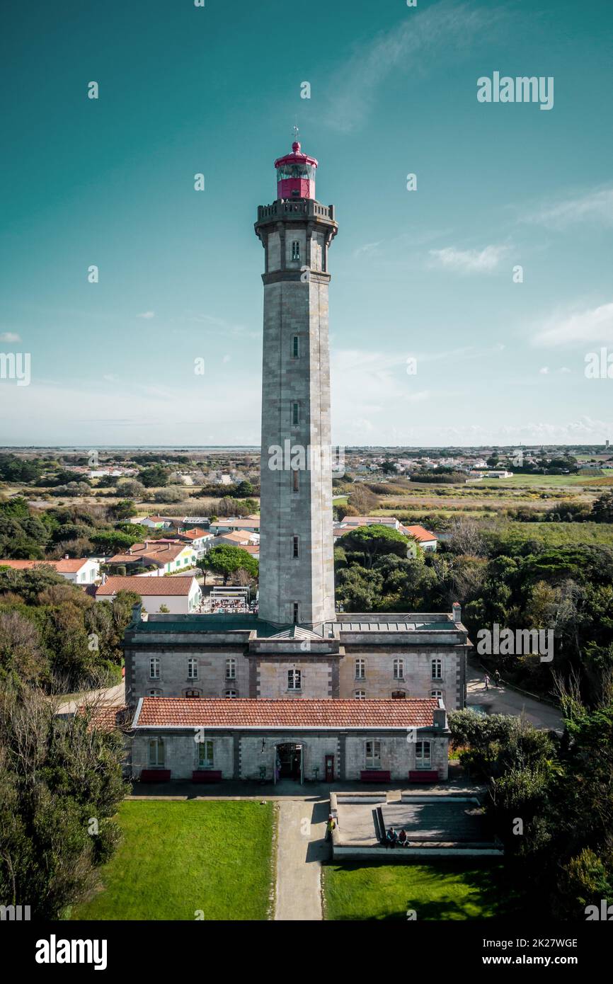 Phare des baleines lighthouse in hi-res stock photography and images ...