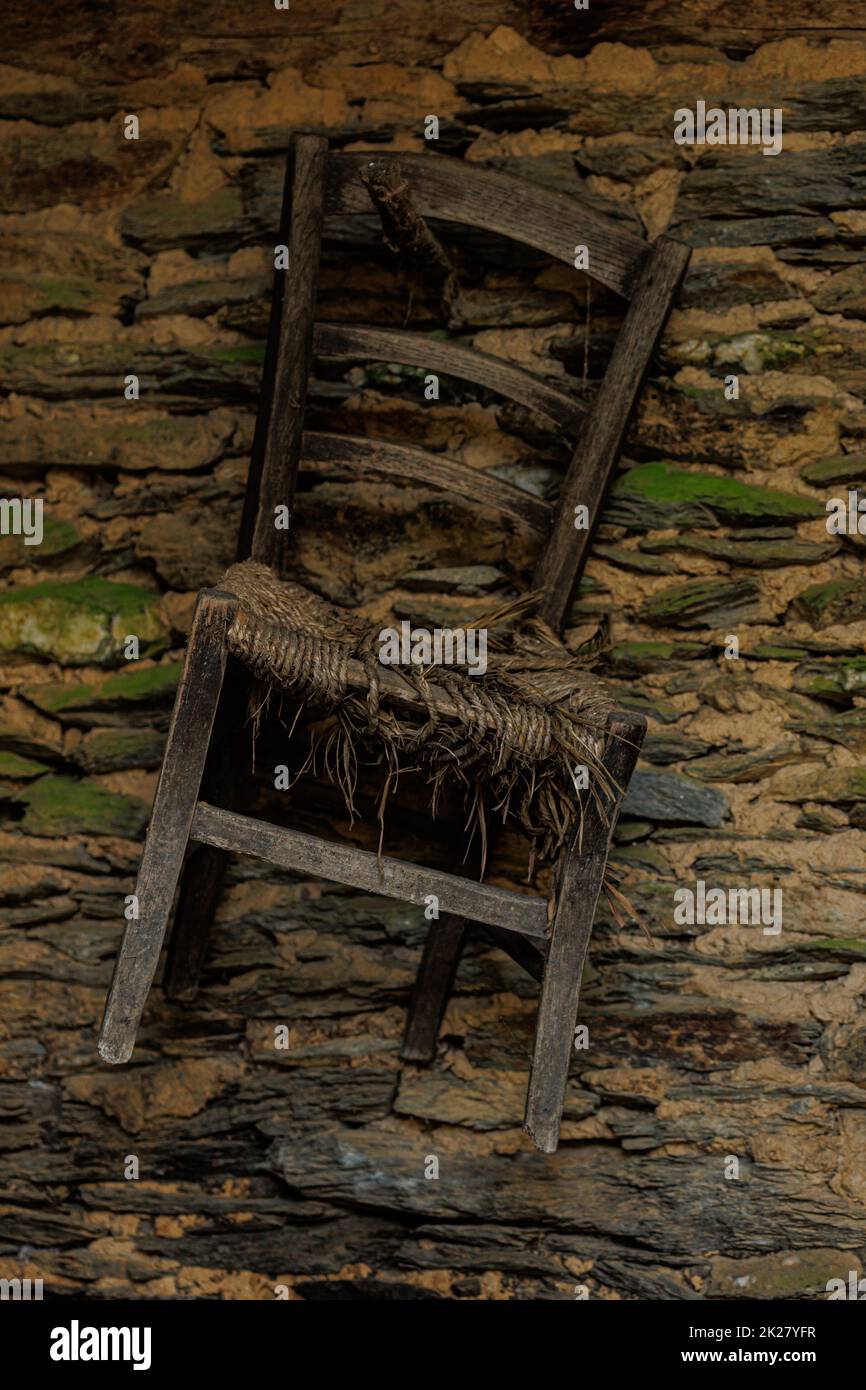 Old stone chair hi-res stock photography and images - Alamy