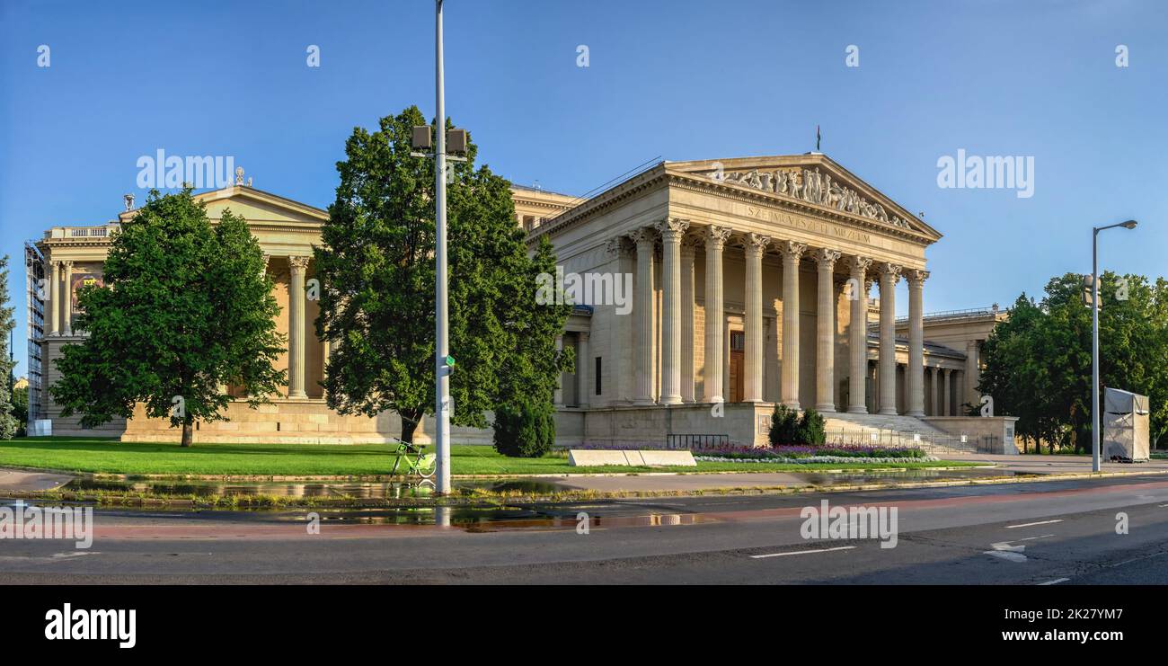Sculpture stairs in budapest hi-res stock photography and images - Alamy