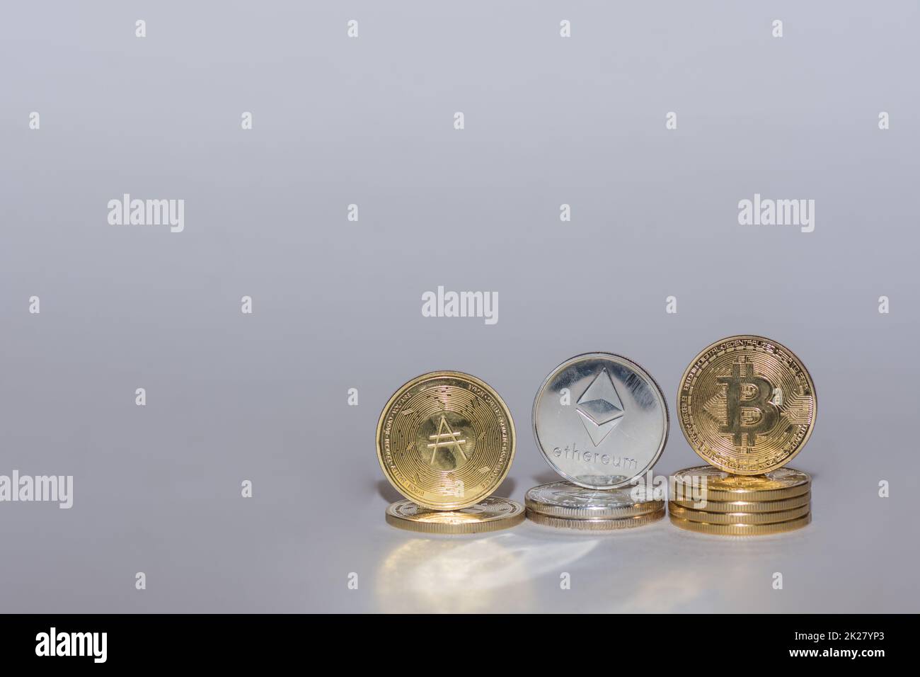 Virtual background gray hi-res stock photography and images - Alamy