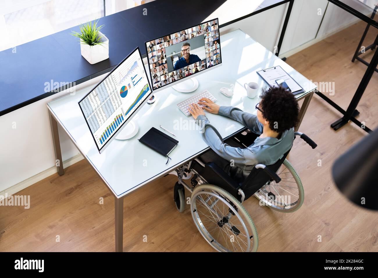 Online Virtual Learning Conference Meeting On Computer Stock Photo - Alamy