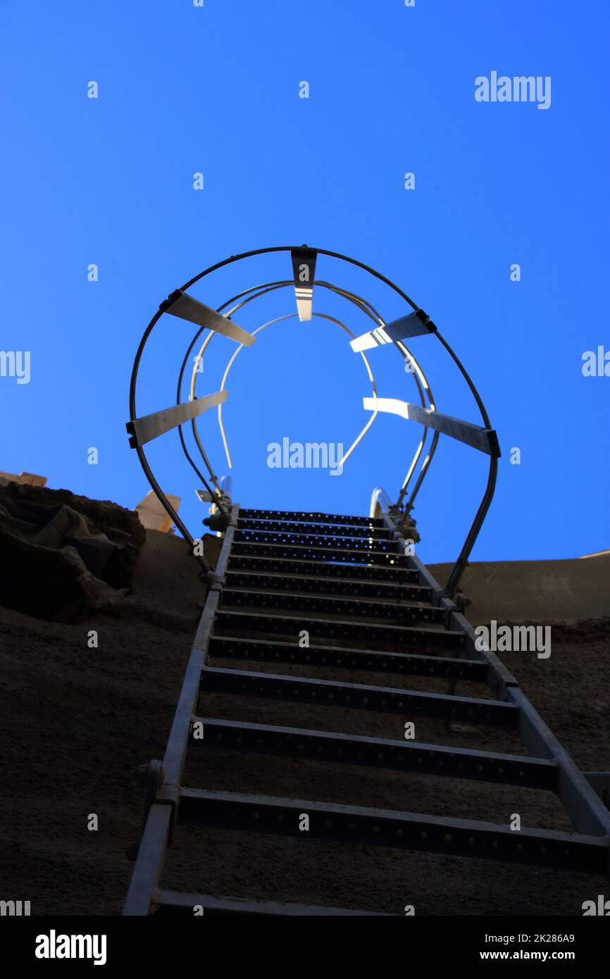 Safety bracket on a ladder in an excavation Stock Photo - Alamy