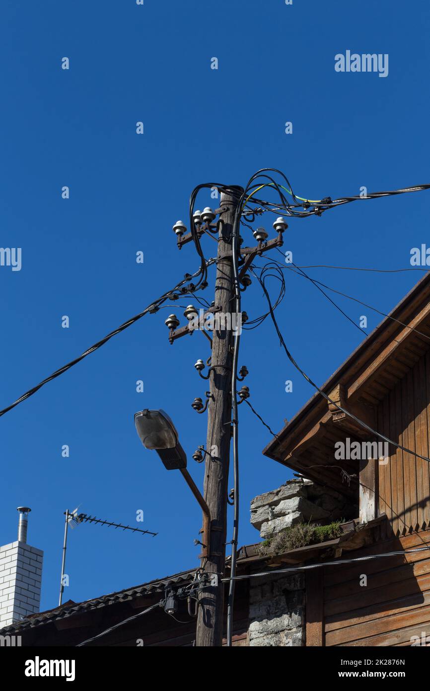 Old light pole hi-res stock photography and images - Alamy