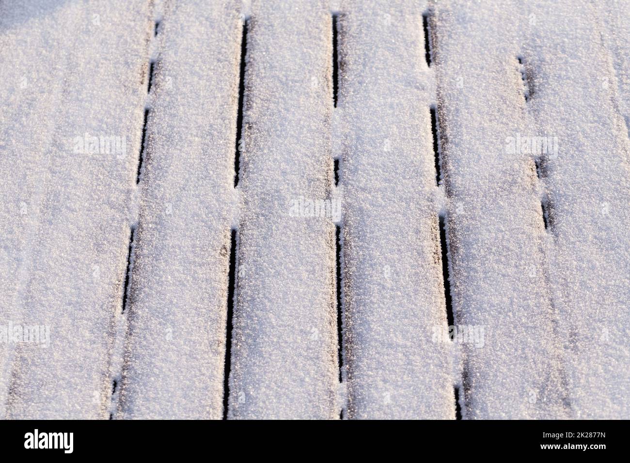 Old wood texture with snow hi-res stock photography and images - Alamy