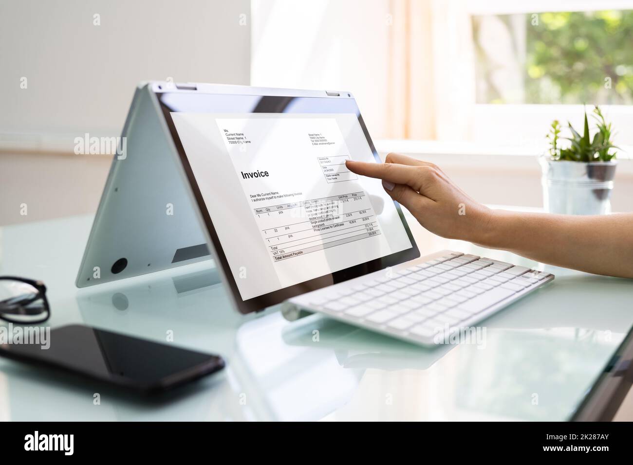 Digital Electronic Bill And Accountant E Invoice Stock Photo - Alamy