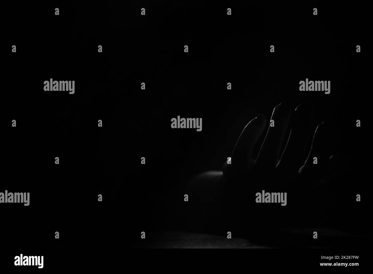 Woman's dead body floor hi-res stock photography and images - Alamy